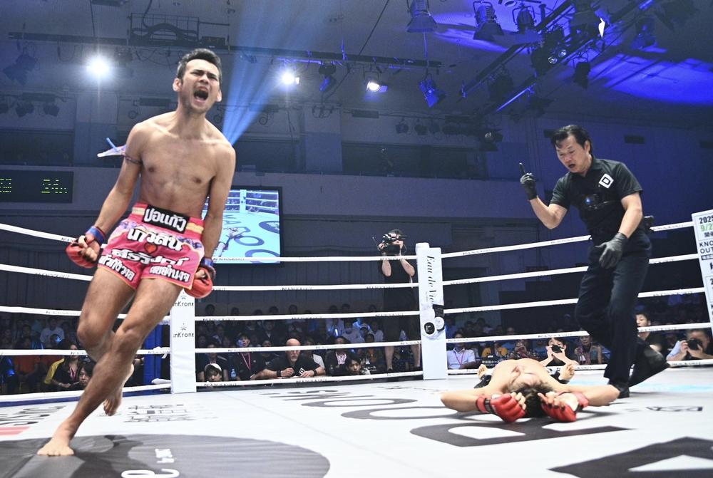 【KNOCK OUT】軍司泰斗がヒジ打ちで衝撃の初回KO負け、ゴンナパーが善戦・下地をKO、古村匡平がプンルアンを最終回KO、ぱんちゃん璃奈がアムにKO勝ち！松嶋こよみは3R... - ゴング格闘技